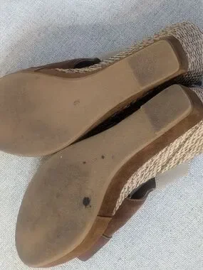 Aquatalia | Shoes | Aquatalia Brown Suede Leather Wedge Sandals Cream ...